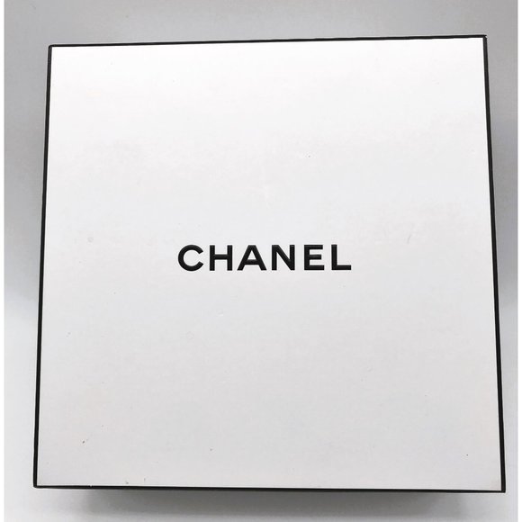 CHANEL | Party Supplies | Chanel Empty Square Gift Box Signature White ...